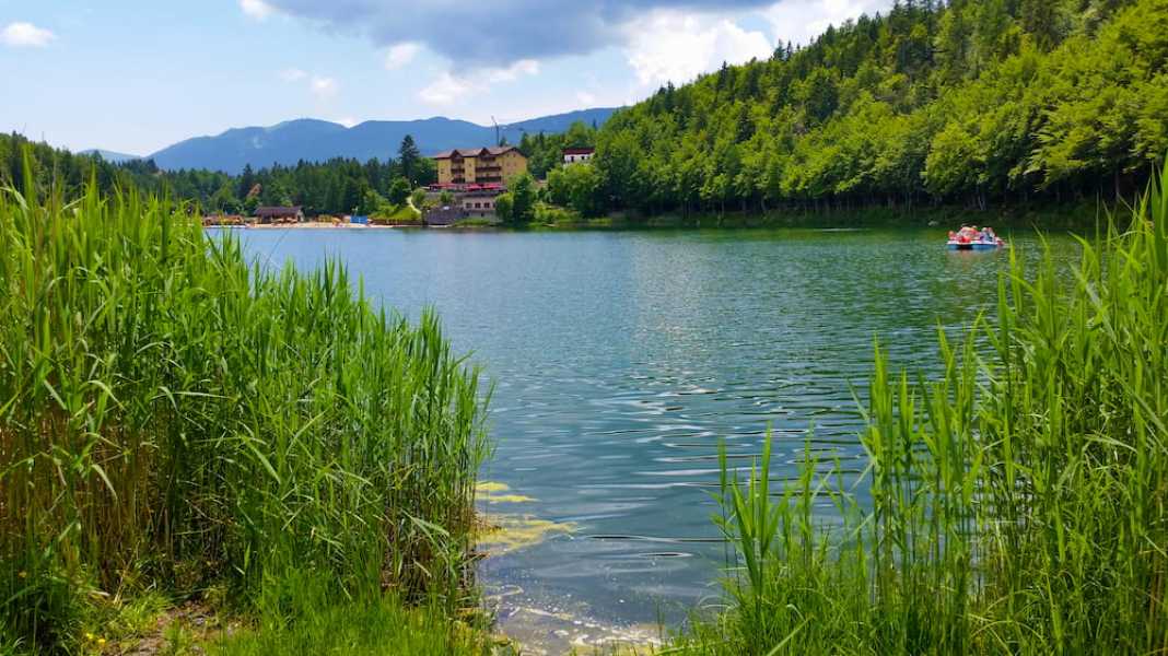 Lago di Lavarone - Malga Millegrobbe - Ristorante Resort Wellness area ...